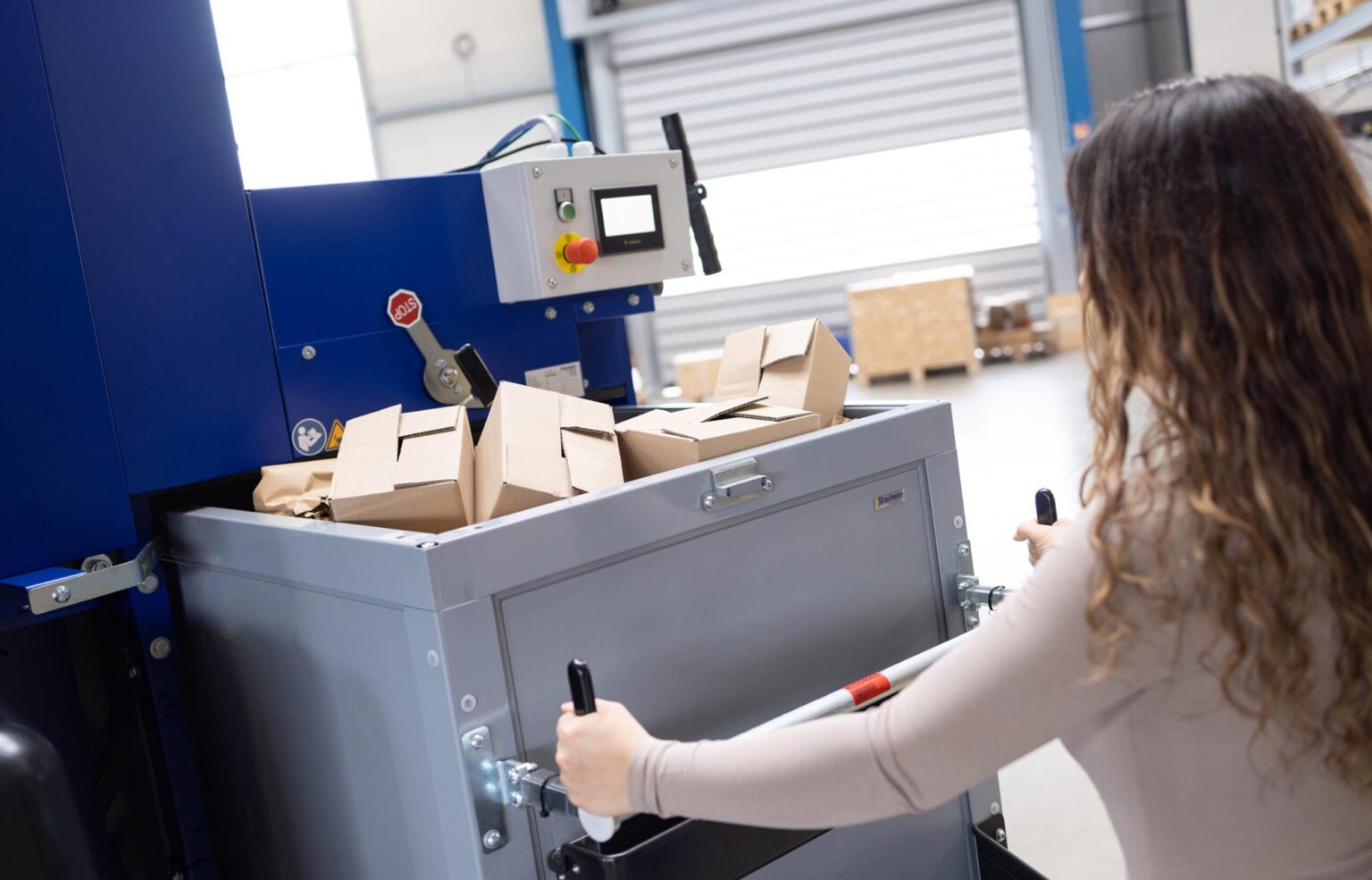 Paper compactor, which one to choose for large company volumes - Effe3ti